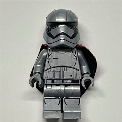 Lego Set Fig 004151 Captain Phasma Rebrickable Build With Lego