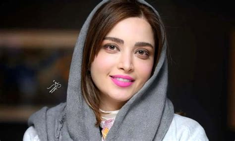 اجرای پرحاشیه بهنوش طباطبایی در جشن حافظ ویدئو