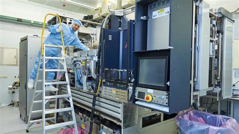 chinese scientists create breakthrough solid state duv laser light
