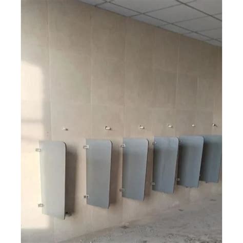 Grey Hpl Board Urinal Partition At 2000 00 Inr In Ghaziabad Cubicle
