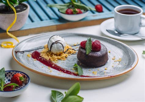 Volcán de chocolate receta para hacer este delicioso postre Gastrolab