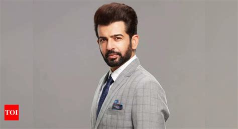 Hum Rahe Na Rahe Hum Shivendra Barot Helps Surili To Seek Forgiveness