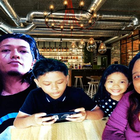 Calix Gabrielle Suniga