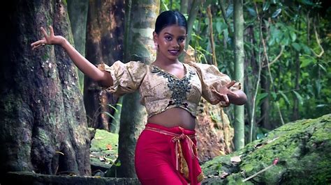 දෙනුවන් වශී කරන නෙරිය පෙනෙන උකුළයි නෙළුම මලක් වගේ බදින කොණ්ඩෙයි Youtube