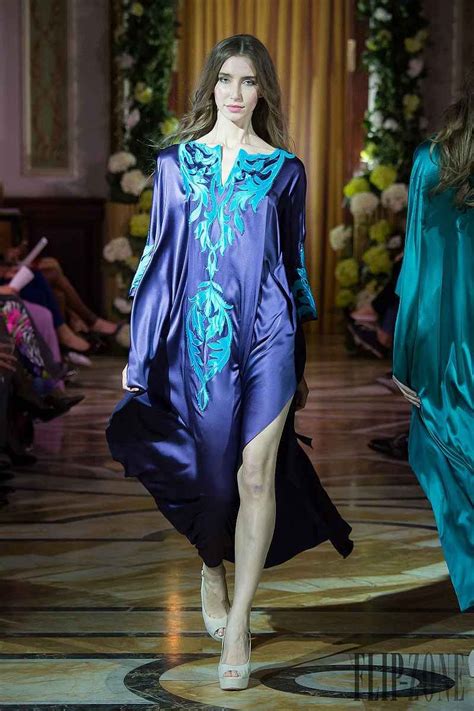 Yulia Yanina Cruise 2015 - Ready-to-Wear | Russian fashion, Fashion ...