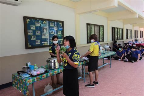 สนุกสนานกับกิจกรรมการเรียนรู้หน่วยพฤกษศาสตร์สร้างสรรค์ด้วยการปฏิบ