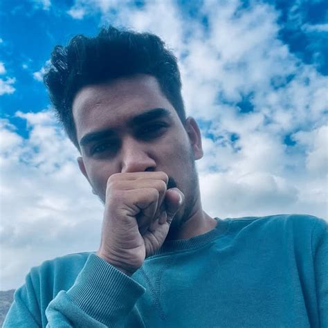 Mohammed Naseem Inazeem • Threads Say More