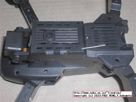 中華通販の闇国際送料込み 2000円の激安で FPV Dual Cameraの折り畳み式小型ドローンを購入 E99 K3 Pro HD