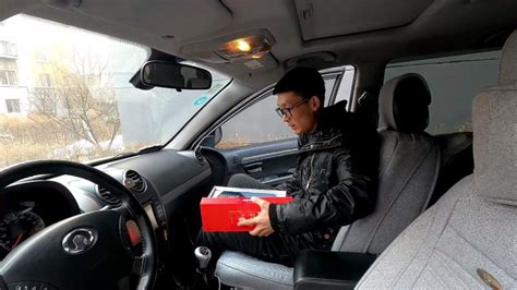 自己动手安装行车记录仪，教你怎么走线，既美观又省钱，真香汽车汽车保养好看视频