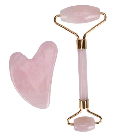 Rolo de quartzo rosa e outros acessórios para turbinar a rotina de