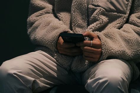 What Is Porn Addiction Signs Symptoms And Solutions Whats Normal