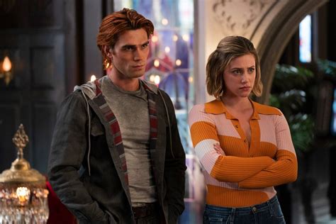 Riverdales Archie Andrews Betty Coopers Relationship Timeline