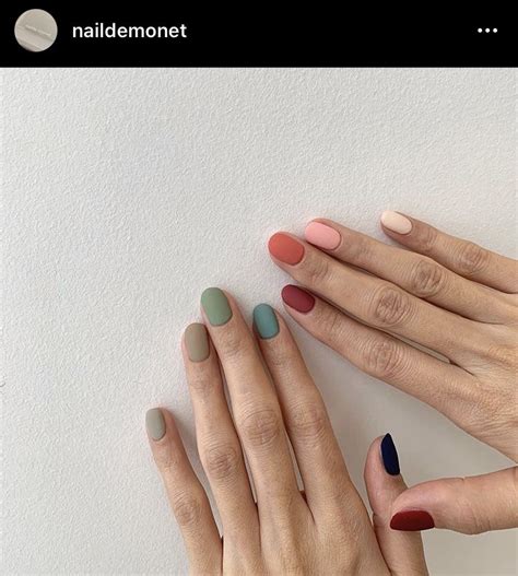 Pin By Allie On Nails Multicoloured Nails Nails Gold Gel Nails