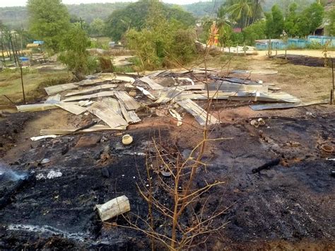 ကင်းမရွာကို စစ်တပ်က လက်နက်ကြီးဖြင့် ပစ်ခတ်ပြီး မီးရှို့ဖျက်ဆီးမှု ပြည်သူပိုင် နေအိမ် ၁၉ လုံး