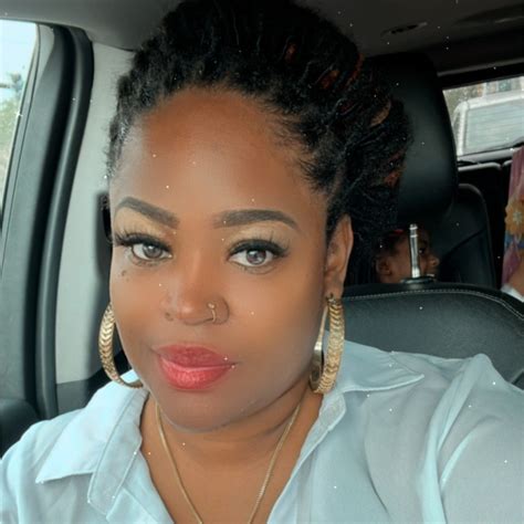 Shantia Robinson Material Handler Ulta Beauty Linkedin