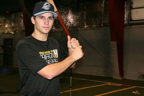 David Glaude Parfait à La Plaque… Produit Cinq Points Baseball Québec