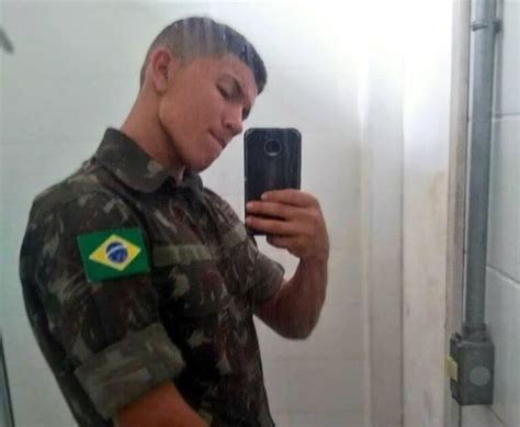 La Vida Militar Y El Sexo En La Selva