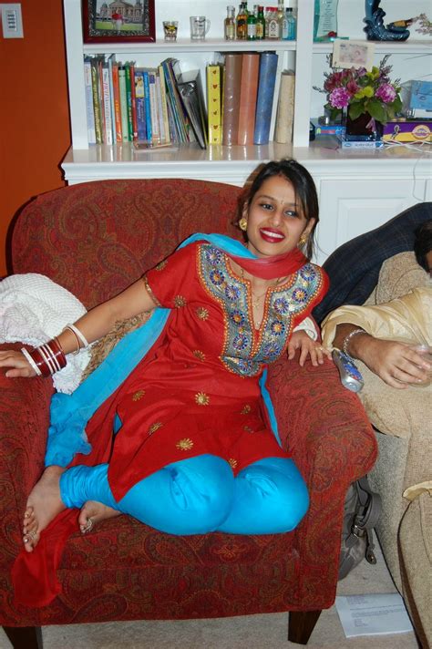 Pakistani Girls Hot Desi Housewife Photos On Home Beautiful Desi Sexy