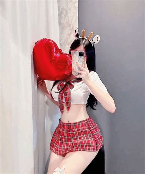 [ 당일배송 딸기교복🍓] 레드 체크 리본 할로윈 크리스마스 이벤트 남친 남편 신혼 기념일 Bj 여캠 코스튬 코스프레 교복 스쿨룩 크롭셔츠 로우 스커트 클럽 파티 투피스