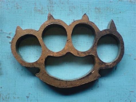 Weaponcollectors Knuckle Duster And Weapon Blog How To Make A One