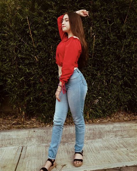 Alguien Que Tribute A Mi Prima Scrolller
