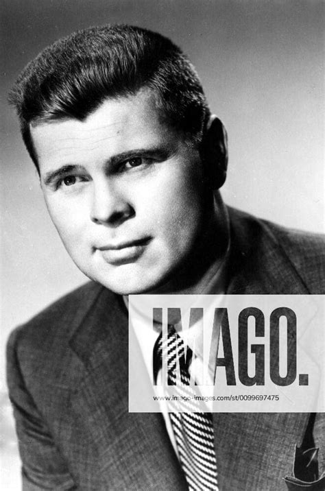Barry Nelson