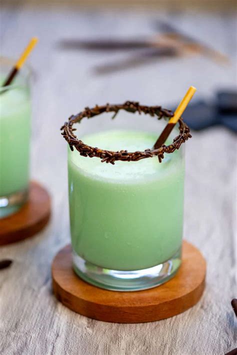 Frozen Grasshopper Drink With Ice Cream Next Level Baker