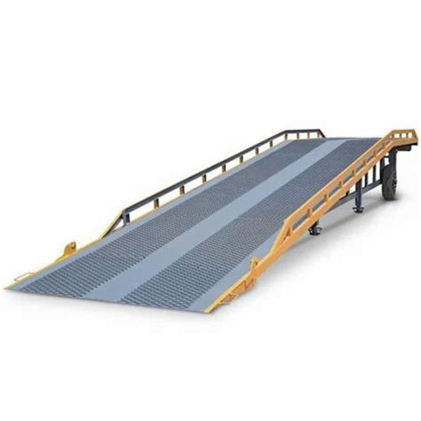 Hydraulic Movable Dock Ramp For Industrial Sizecapacity 1 Ton At Rs