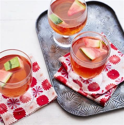 16 Easy 3 Ingredient Cocktails To Make Happy Hour A Breeze
