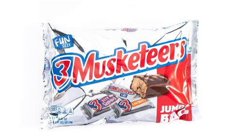 3 Musketeers Chocolate Bar Fun Size Jumbo Bag 108 Oz 17 Ct