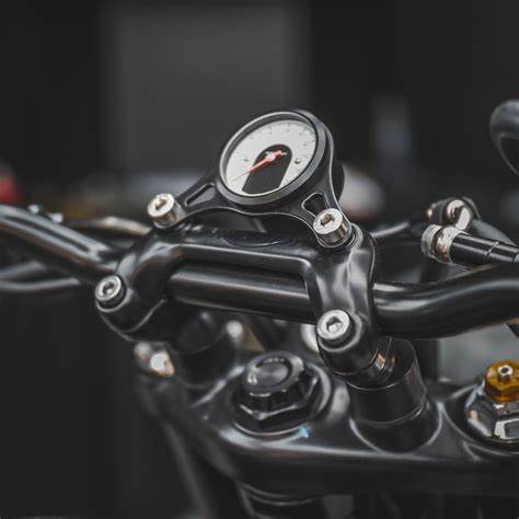 Speedometer Bracket Tiny Lc