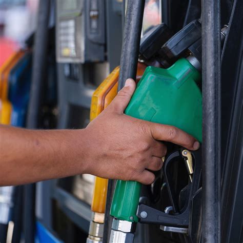Petrobras Aumenta Preço Da Gasolina O Que Fazer Com As Ações Petr4