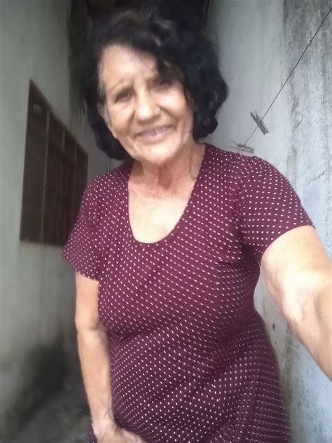 Elisa Jeronimo Elisa Jeronimo Added A New Photo