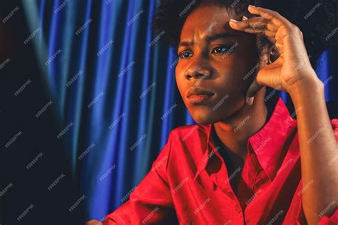 Premium Photo Working African Woman Blogger Concentrated On The Laptop Screen Tastemaker