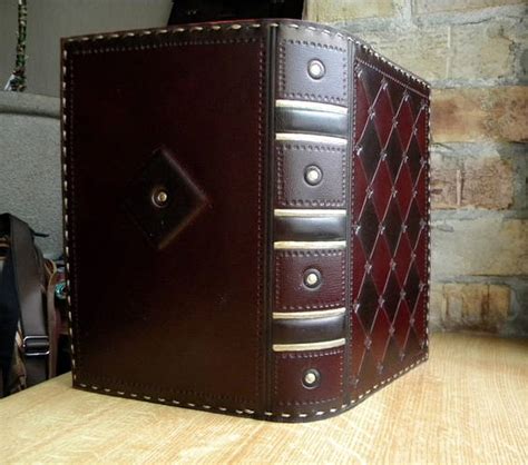 Кожаная обложка для книги ручной работы отличный, цена 870 грн., купить ...
