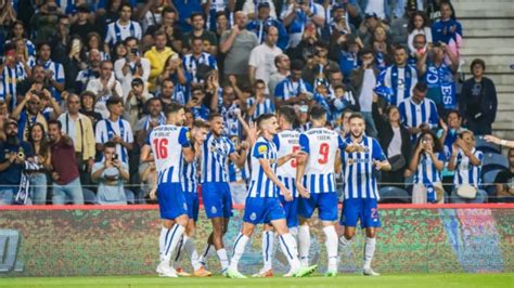 Fc Porto Vs Sporting Rola A Bola No Dragão