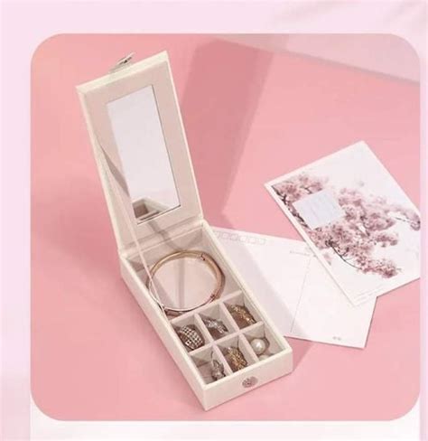 Скринька для прикрас скриня для біжутерії органайзер для прикрас Біла 1021467 — купити на