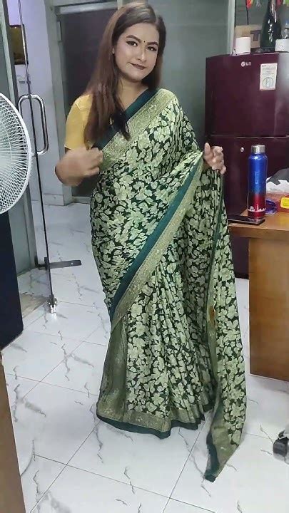 ইন্ডিয়ান সামু সিল্ক শাড়ি শাড়িব্লাউজ পিস সহ ১৪ হাত Jstar Gallery