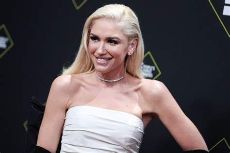 Gwen Stefanis Lookalike Photo With Son Zuma Has Us Seeing Double
