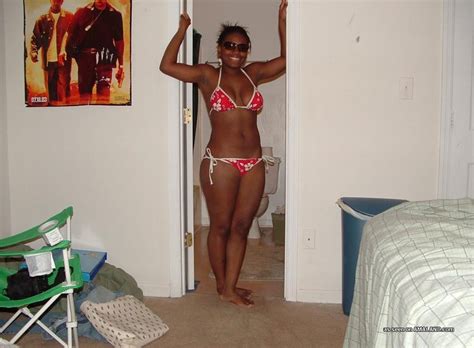 Ebony Babes Showing Off Their Bodies In Skimpy Bikinis Porn Pictures