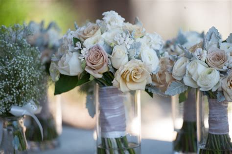 Roses For A Port Douglas Wedding Floral Edge