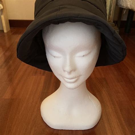 Super Cute Puffer Hat ♡ I Originally Bought It To Depop