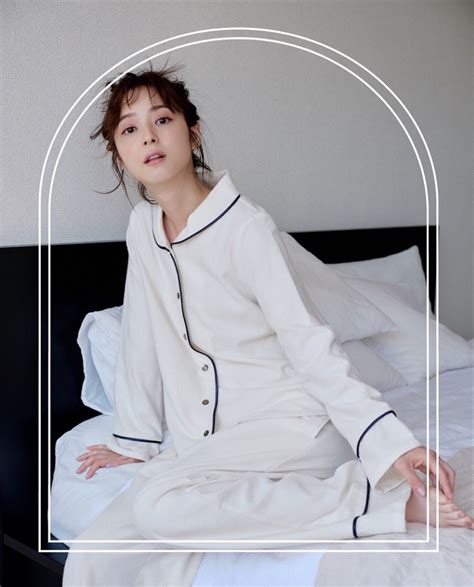 Nozomi Sasaki Feet 50 Images Sexy Feets Celeb Feets