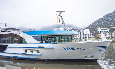 Willkommen an Bord der VIVA One • Cruise Sisters | Reise- und ...