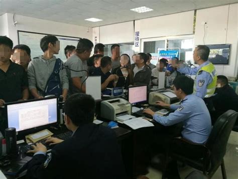 【随意变道、加塞今天这些任性司机挤满了服务大厅！南通交警爆光高速违法视频！】