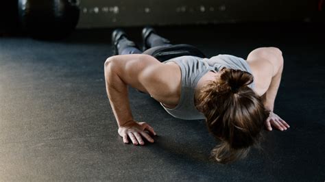 3 Shoulder Calisthenics Workouts