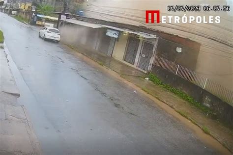 Vídeo veja o momento em que parte de prédio desaba no Recife Metrópoles
