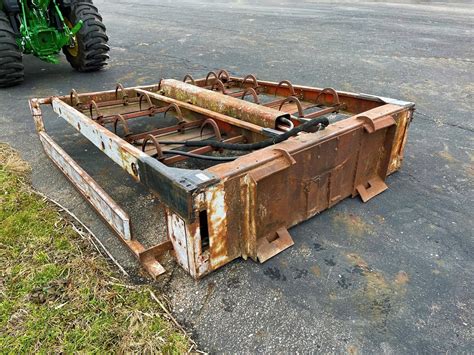 Kuhn 10 Bale Grapple Bale Mover Pull Type For Sale In Marion Ohio