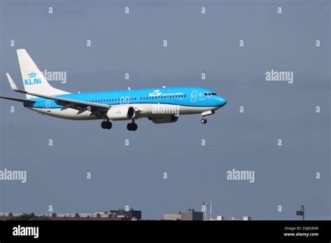 Boeing 0737 800 hi-res stock photography and images - Alamy