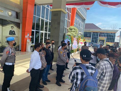 Tindaklanjuti Kasus Pernikahan Manusia Dengan Kambing Polres Gresik Tahan Empat Tersangka